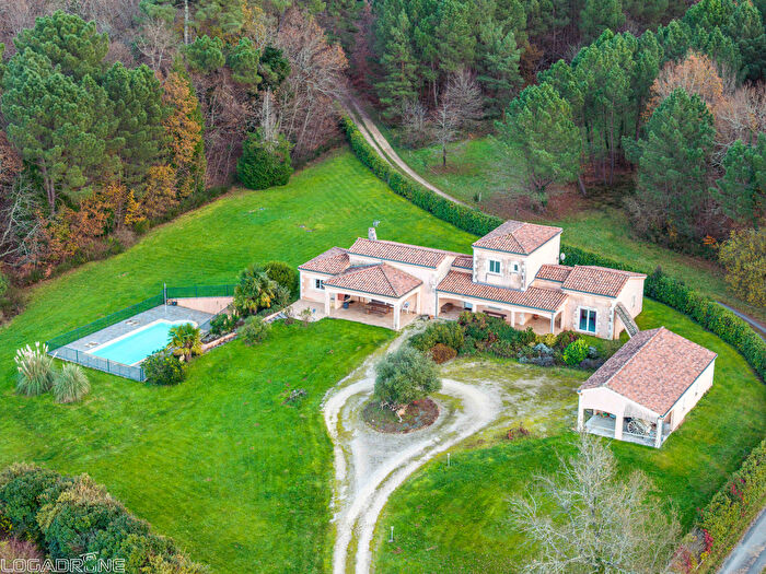 Maison à vendre - Saint-Paul-de-Serre - 5 pièces - 4 chambres