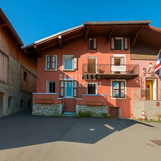 Maison à vendre - Aigueblanche - 12 pièces - 8 chambres