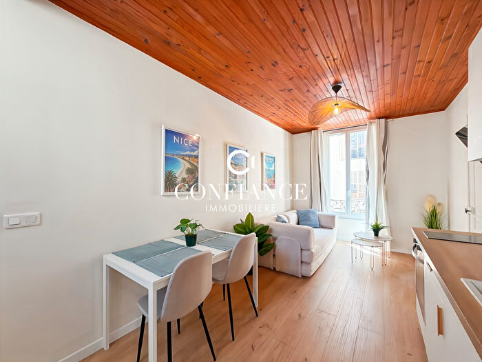 Appartement 3 pièces à Nice, Borriglione, à vendre
