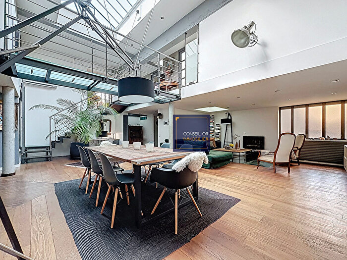 Appartement à vendre - Oullins, Centre-ville - 5 pièces - 3 chambres