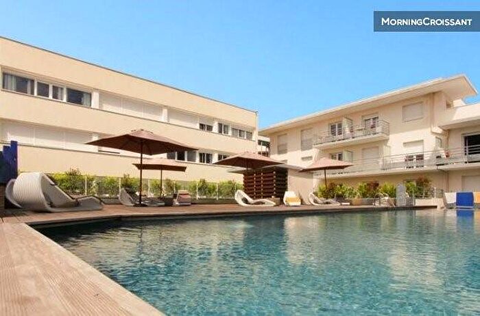 Appartement à louer - Les Trois Moulins, Antibes - 1 pièce