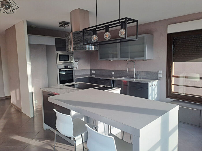 Appartement à louer - La Ferté-Bernard - 4 pièces - 3 chambres