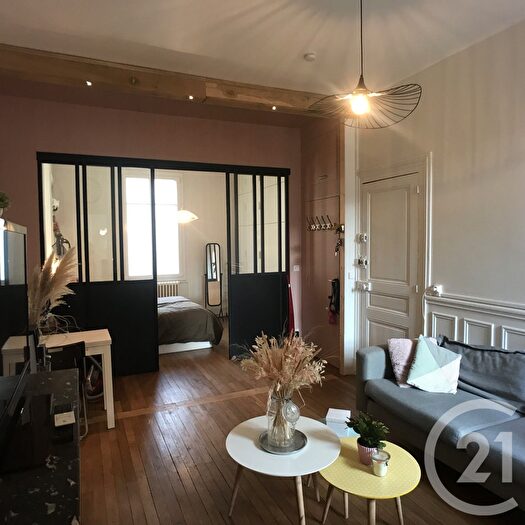 Appartement à louer - Tours, Grammont - 2 pièces - 1 chambre