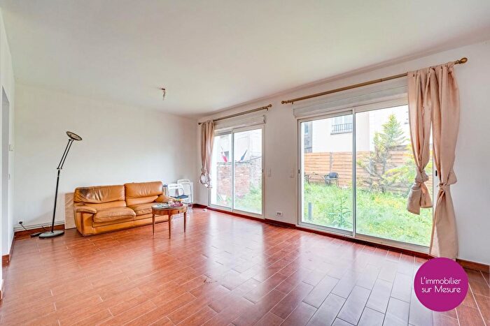 Appartement 4 pièces à vendre à Montreuil, Signac, Mûrs à Pêches