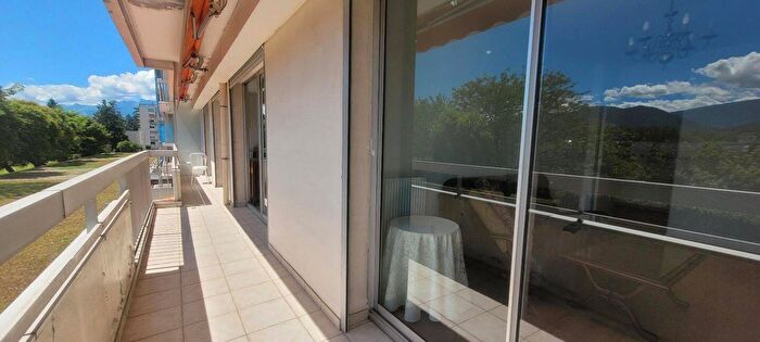 Appartement à louer - Ayguinards, Meylan - 4 pièces - 3 chambres