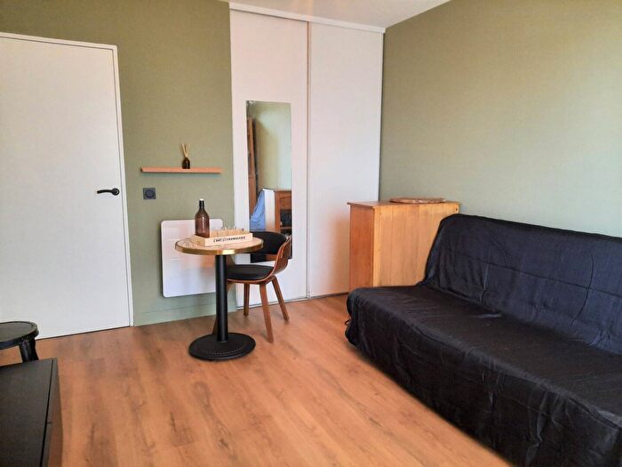 Appartement à louer - Saint Pierre, Marseille ème arrondissement - 1 pièce