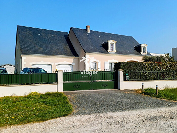 Maison à vendre - Pocé-sur-Cisse - 8 pièces - 6 chambres