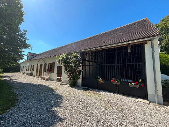 Maison 4 pièces à Ladon, à vendre