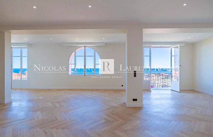 Appartement à vendre - Beaulieu-sur-Mer - 4 pièces - 3 chambres