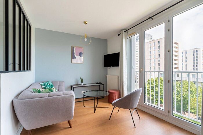 Appartement à louer - Gabriel Péri-Estienne dOrves, Colombes - 5 pièces - 2 chambres