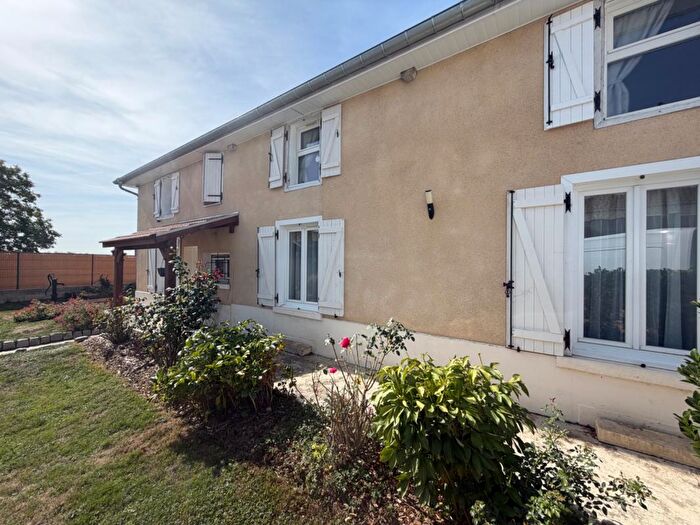 Maison 5 pièces à Saint-Vrain, à vendre
