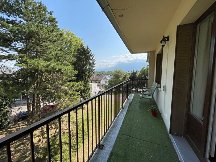 Appartement à louer - Le Bourget-du-Lac - 3 pièces - 2 chambres