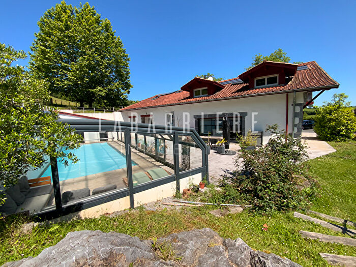 Maison 12 pièces à Isturits, à vendre