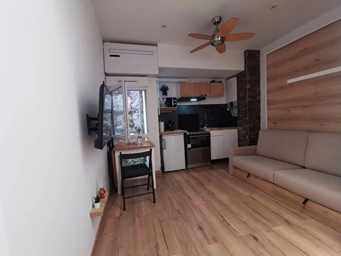 Centre Ville Sud Ouest, Grasse - Appartement 1 pièce à louer