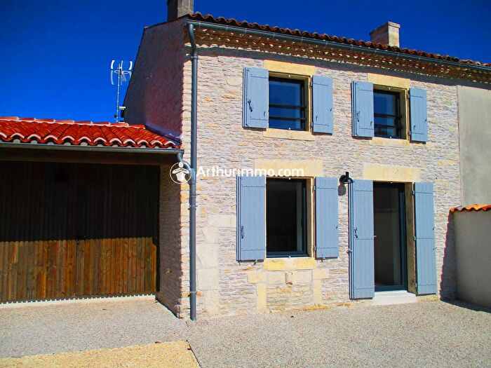 Maison à louer - Asnières-la-Giraud - 3 pièces - 1 chambre