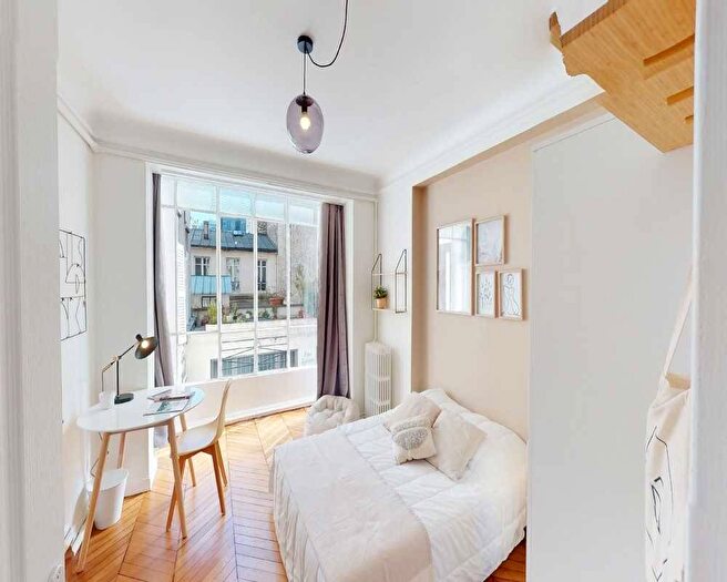 Appartement à louer - Val de Grace, Paris ème arrondissement - 5 pièces - 8 chambres