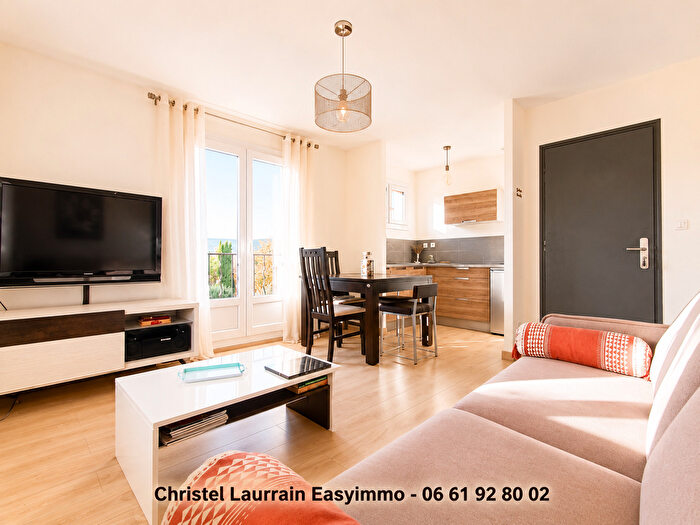Les Salles-sur-Verdon : Appartement 3 pièces à vendre