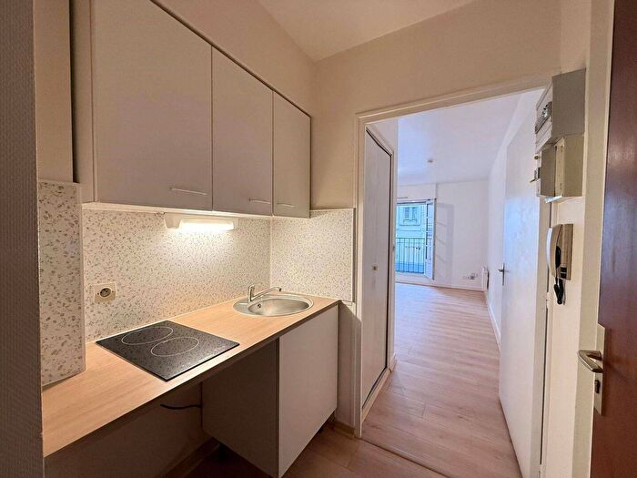 Appartement à louer - Centre, Angers - 1 pièce