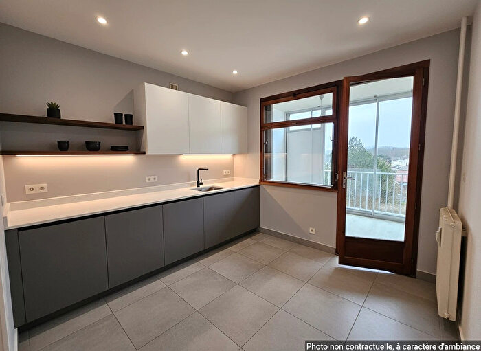 Appartement à vendre - Beaune, Camp Américain, Porte de Beaune - 3 pièces - 2 chambres