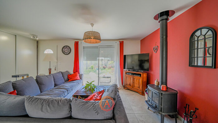 Maison 5 pièces à vendre à Teilhède