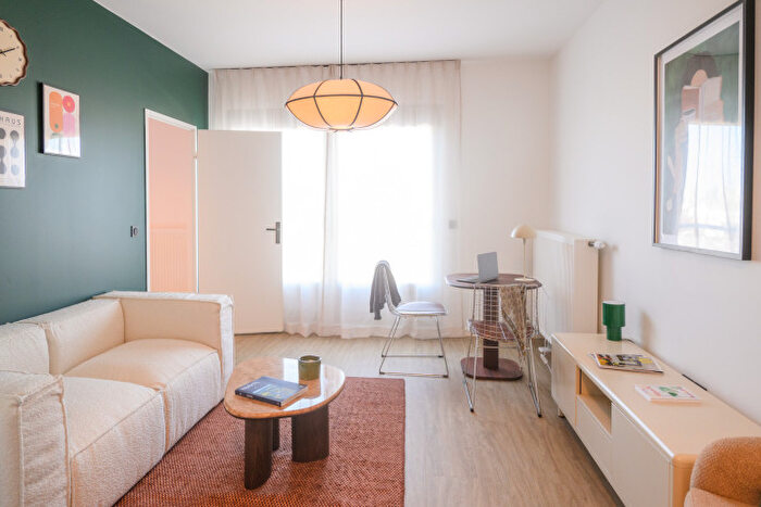 Appartement 1 pièce à Ivry-sur-Seine, Ivry Port, à louer