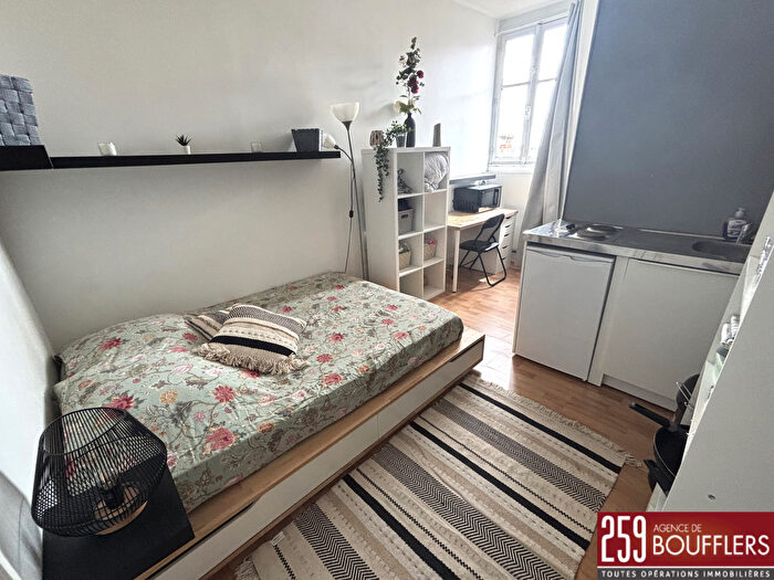 Appartement 1 pièce à Nancy, Poincaré, Foch, Anatole France, Croix de Bourgogne, à louer