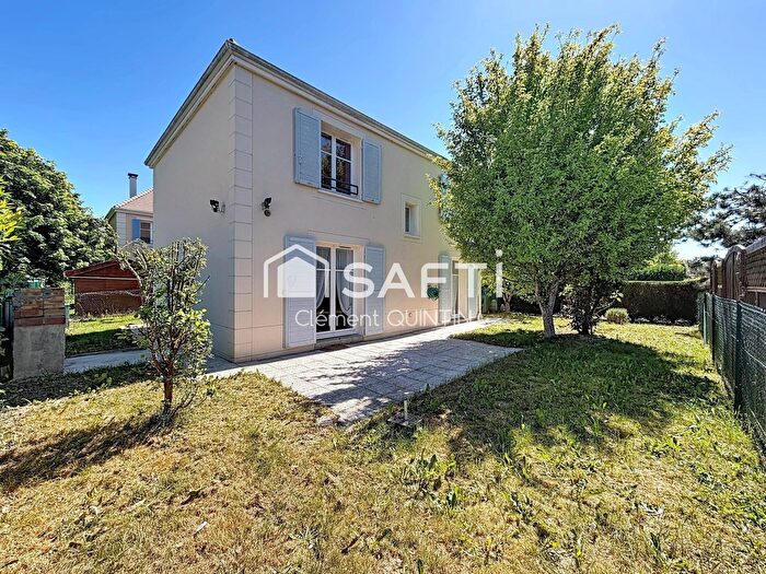 Maison 4 pièces à vendre - Plaisir, Centre-ville, Château