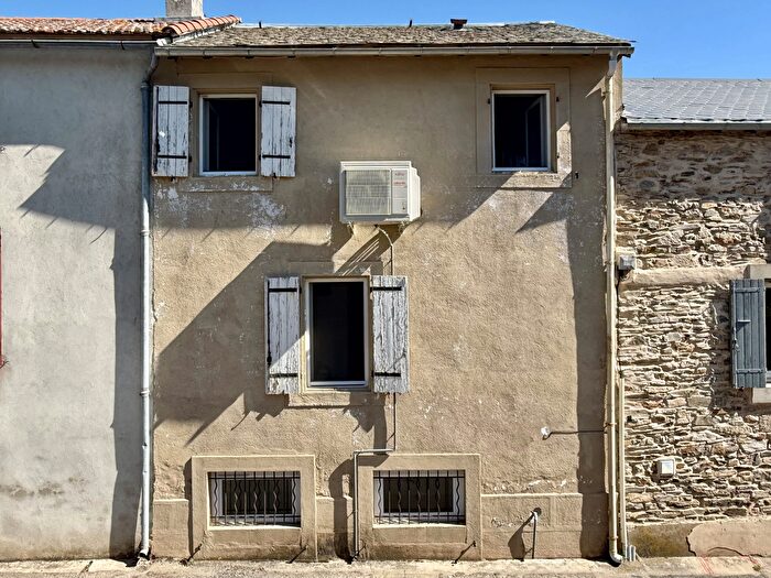 Maison 6 pièces à Lacombe, à vendre