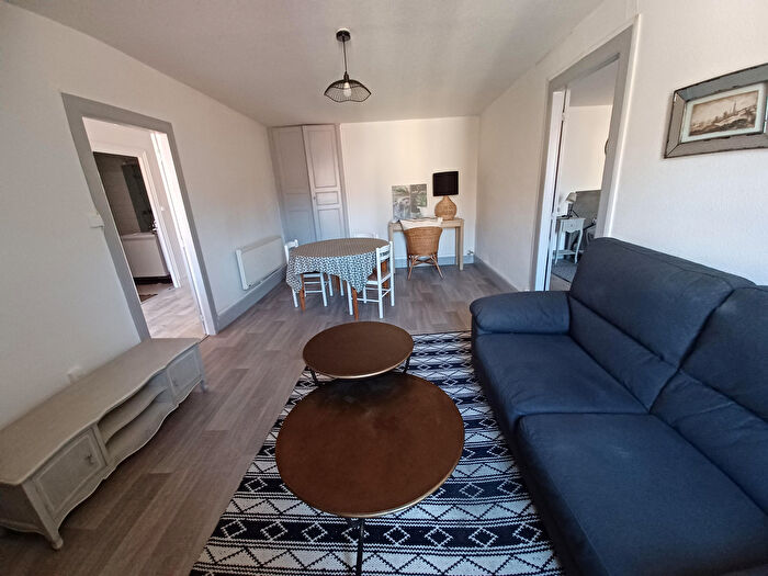 Appartement à louer - Aurillac, Centre-ville - 2 pièces - 1 chambre
