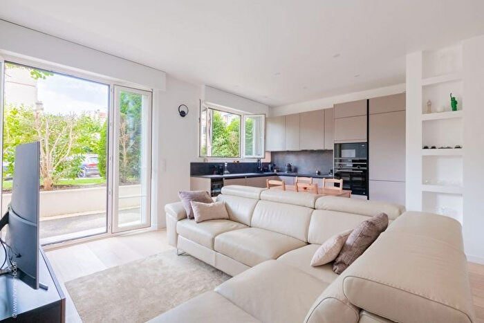 Appartement à vendre - Saint-Maur-des-Fossés, La Varenne - 2 pièces - 1 chambre