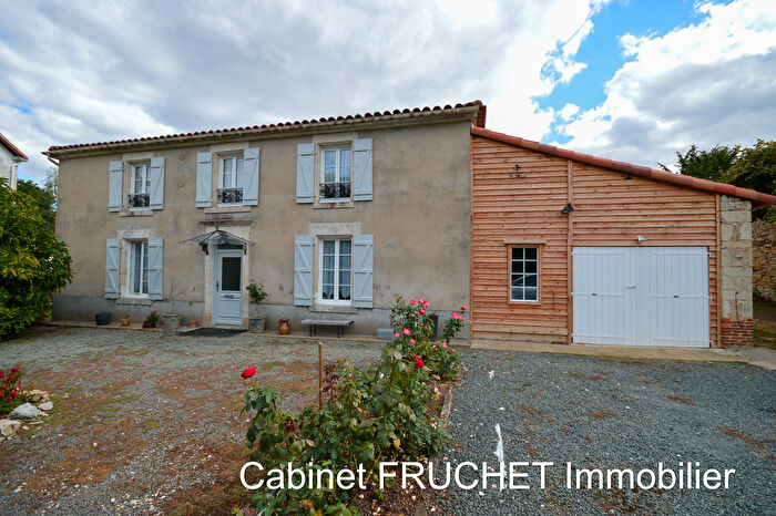 Maison 7 pièces à La Caillère-Saint-Hilaire, à vendre