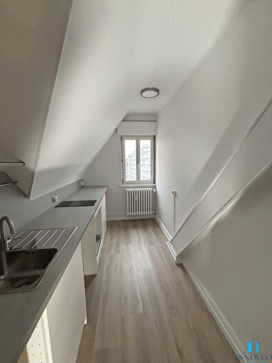 Appartement à louer - Strasbourg, Neudorf, Saint-Urbain, Landsberg - 1 pièce - 1 chambre
