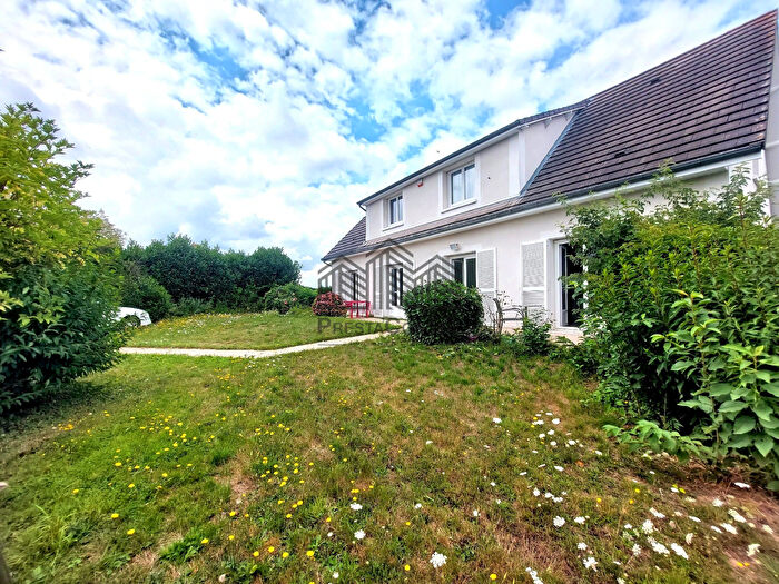 Maison à vendre - Angerville-la-Campagne - 7 pièces - 5 chambres