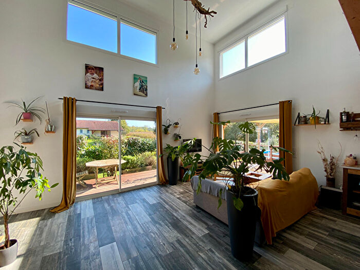 Maison à vendre - Saint-Laurent-de-Gosse - 5 pièces - 4 chambres