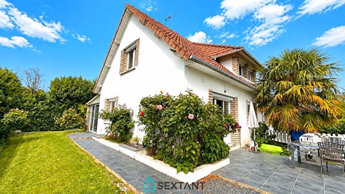 Maison 7 pièces à Pont-Audemer, à vendre