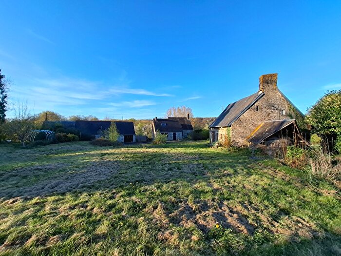Saint-Clair-de-Halouze : Maison 3 pièces à vendre