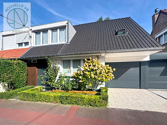 Maison 5 pièces à Marcq-en-Barul, Buisson, May-Four, Pellevoisin, à vendre