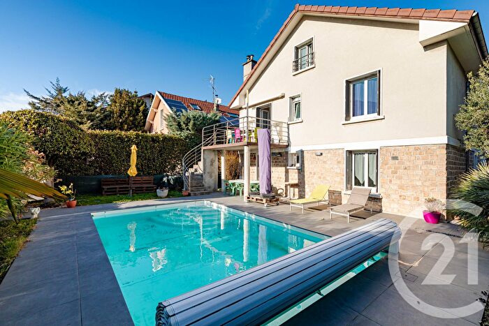 Maison à vendre - Grenoble, Alliés, Alpins - 6 pièces - 4 chambres