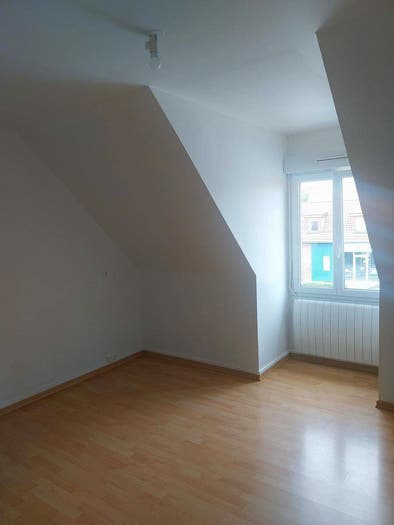 Appartement 4 pièces à Servins, à louer
