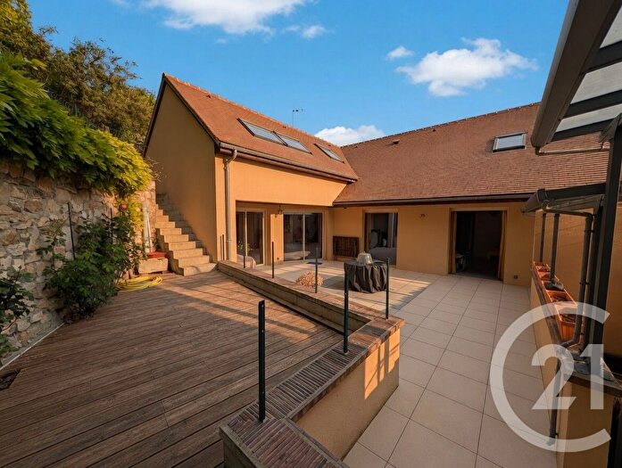 Maison 7 pièces à vendre à Épernon