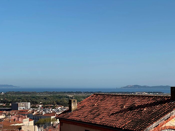 Maison à vendre - Hyères, Centre-ville - 3 pièces - 1 chambre