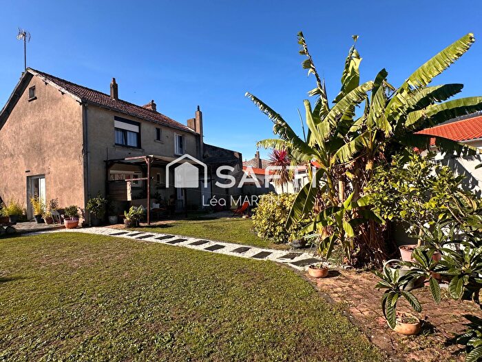 Maison à vendre - Le May-sur-Èvre - 6 pièces - 4 chambres