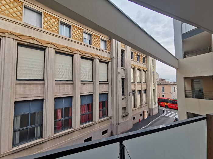 Appartement à louer - Nîmes, Jean Jaurès - 3 pièces - 2 chambres