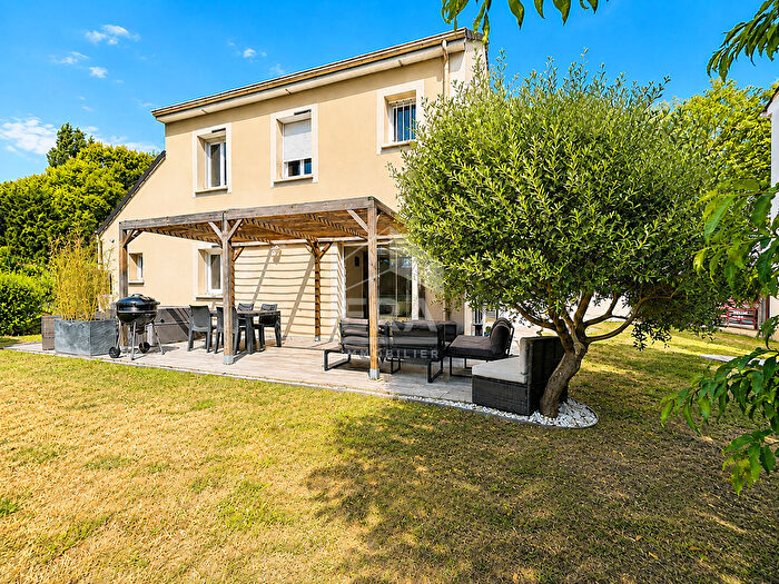 Maison 6 pièces à vendre à Chevannes