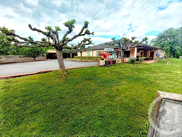 Maison à vendre - Saint-Julien-du-Puy - 6 pièces - 4 chambres