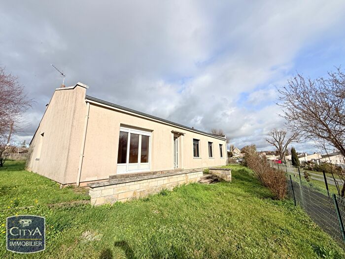 Maison à vendre - Bourgueil - 5 pièces - 4 chambres