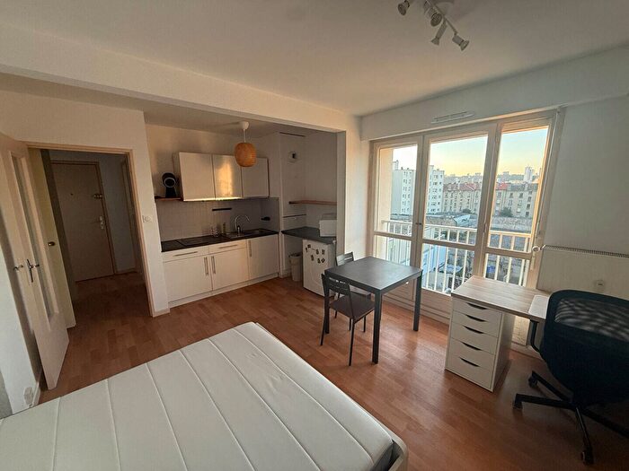 Appartement à louer - Saurupt-Clémenceau, Nancy - 1 pièce