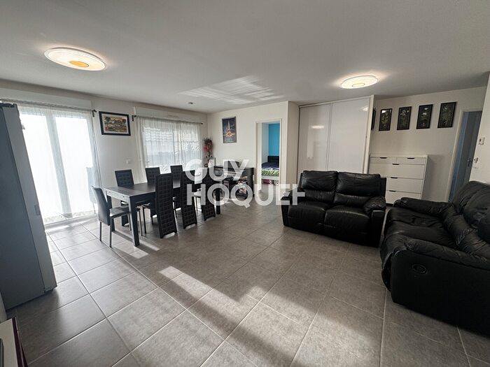 Maison à vendre - Loyettes - 5 pièces - 4 chambres