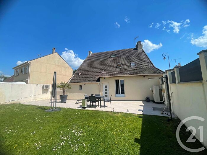 Maison 6 pièces à vendre à Villeneuve-sous-Dammartin