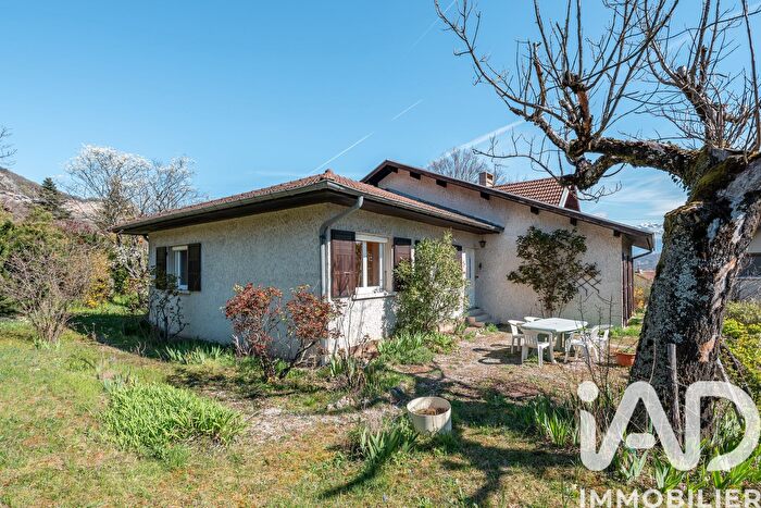 Maison à vendre - Claix - 6 pièces - 5 chambres